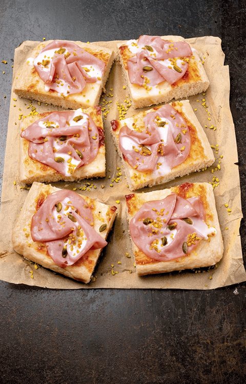 Pizza margherita in teglia ad alta idratazione | Paneangeli